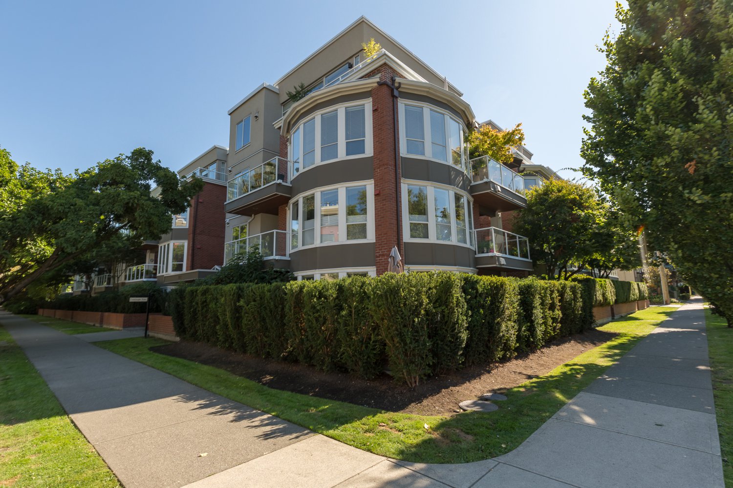 Connaught Point | 2288 12th Avenue West, Vancouver | YouLive.ca