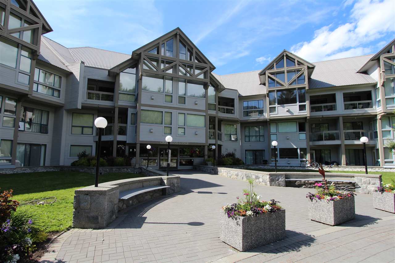 Greystone Lodge | 4905 Spearhead Drive, Whistler | YouLive.ca