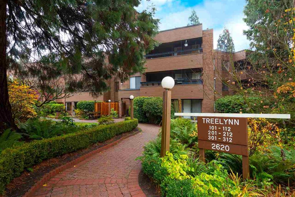 Treelynn | 2620 Fromme Road, North Vancouver | YouLive.ca