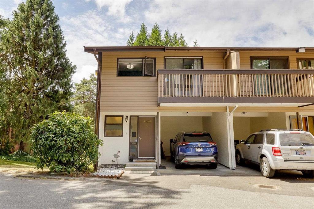 Simon Fraser Hills | 2899 Corona Drive, Burnaby | YouLive.ca